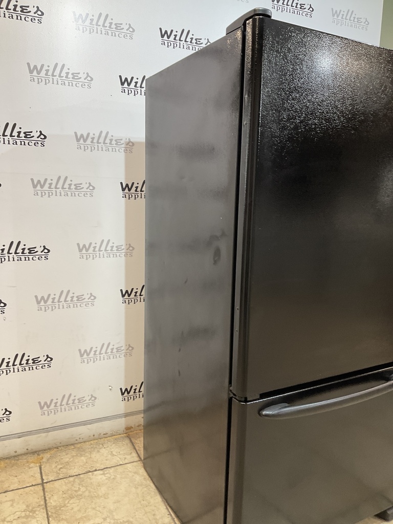 Amana Used Refrigerator Top and Bottom Mount 32 1/2” x 69 1/2” (Black ...